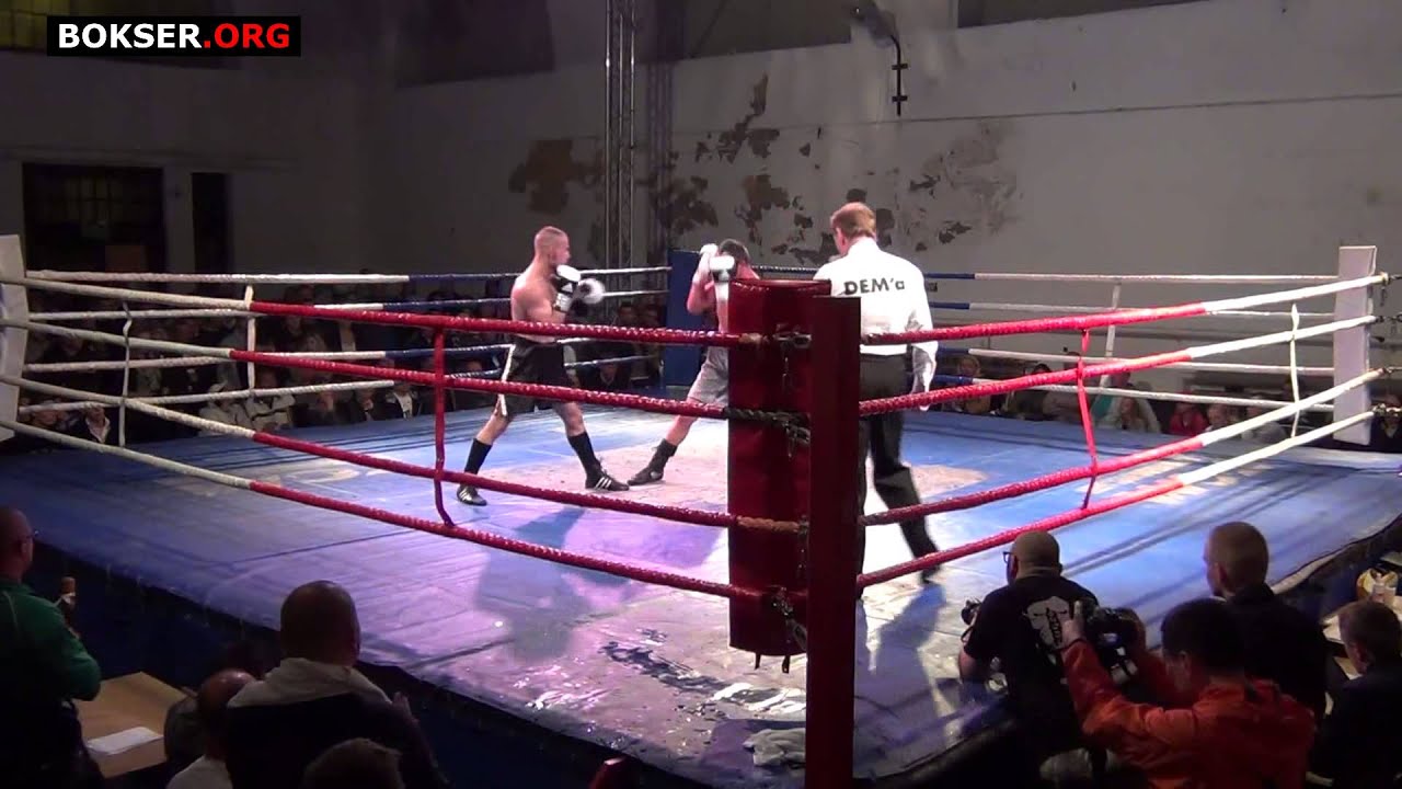 Grzegorz Sikorski vs Rafał Piotrowski - YouTube