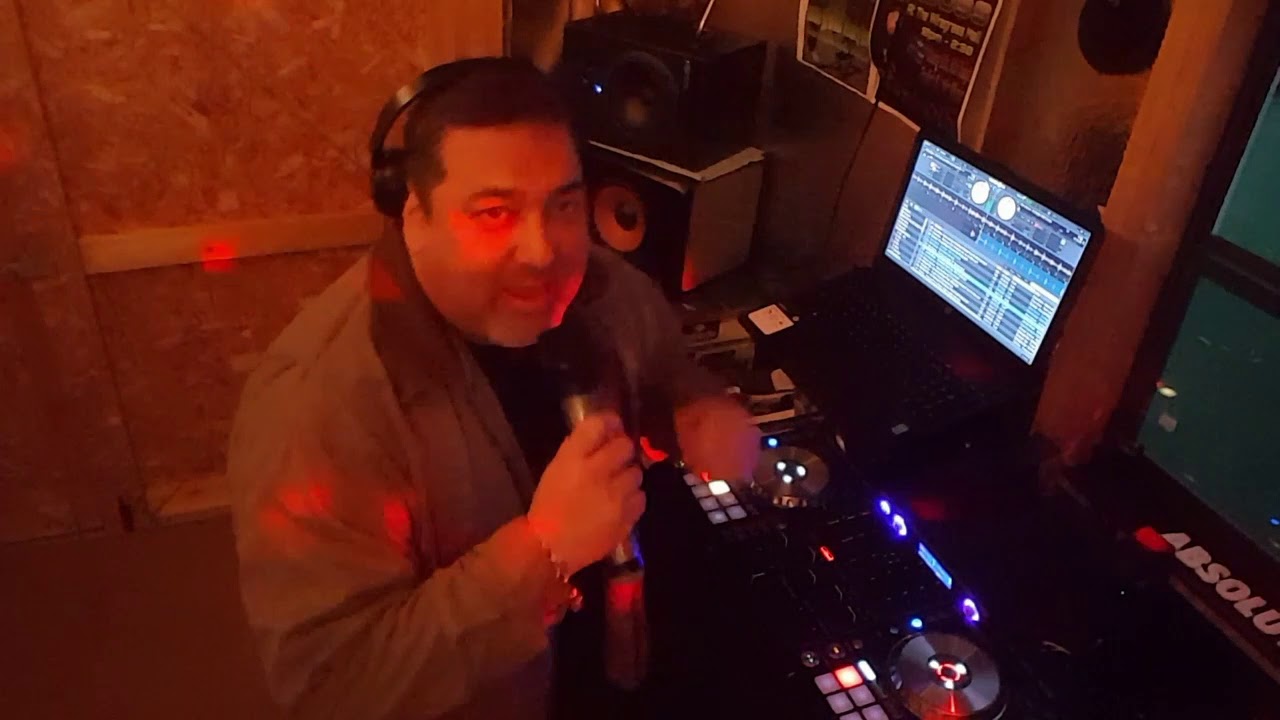 Bosco Dj Boss - Mixing 80's Funky Funk Music On a Pioneer DDJ - SX2 ...