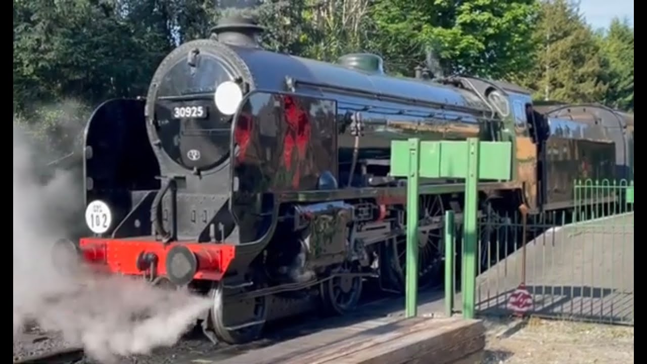UK Steam: Schools Class No.30925 "Cheltenham" - April 2022 - YouTube