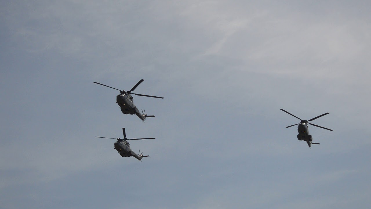 PAK ARMY PUMA HELICOPTERS - YouTube