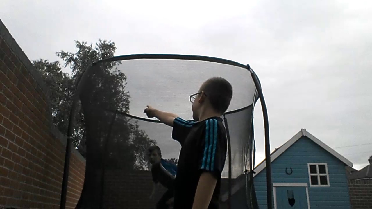 Jumping into trampoline of 20ft wall *broken leg* - YouTube