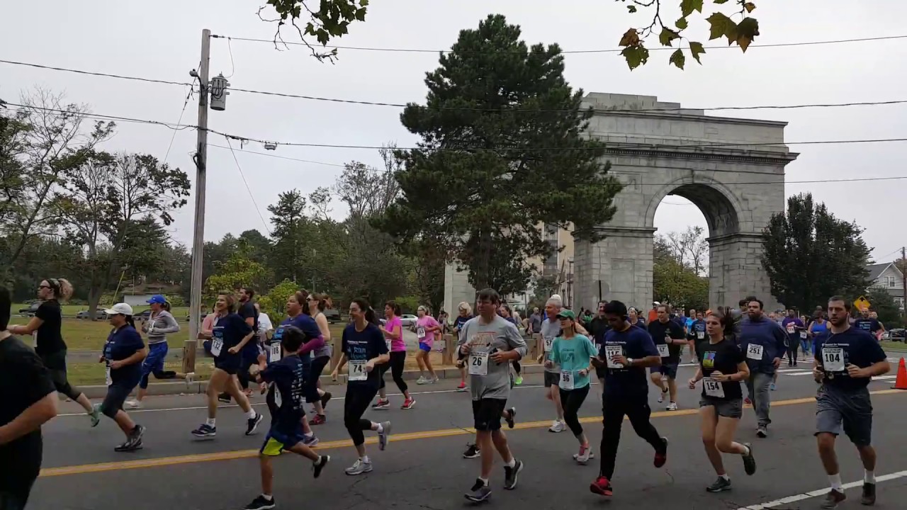 20th Anniversary 5K Run for Home Starting Line! - YouTube