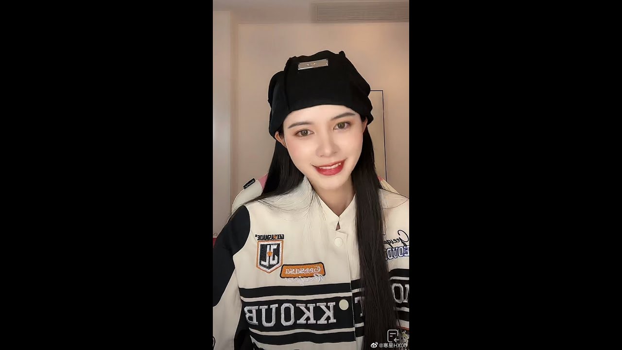 Sheng Wei Vivi's Live Streaming 11: At Douyin On 13th May 2023 - YouTube