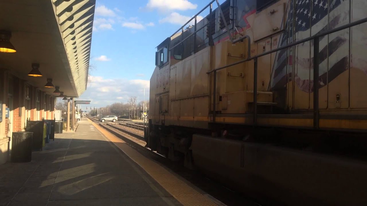 Union Pacific start up - YouTube