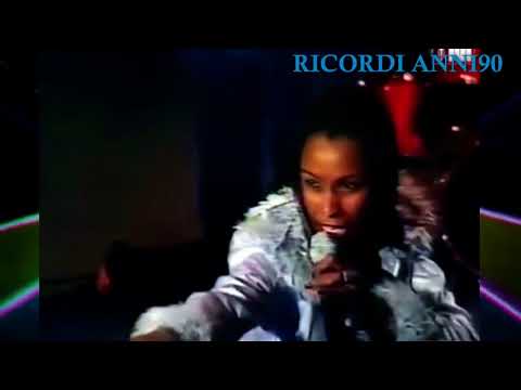 Corona (Walking On Music) - Live A Voice For Europe 98