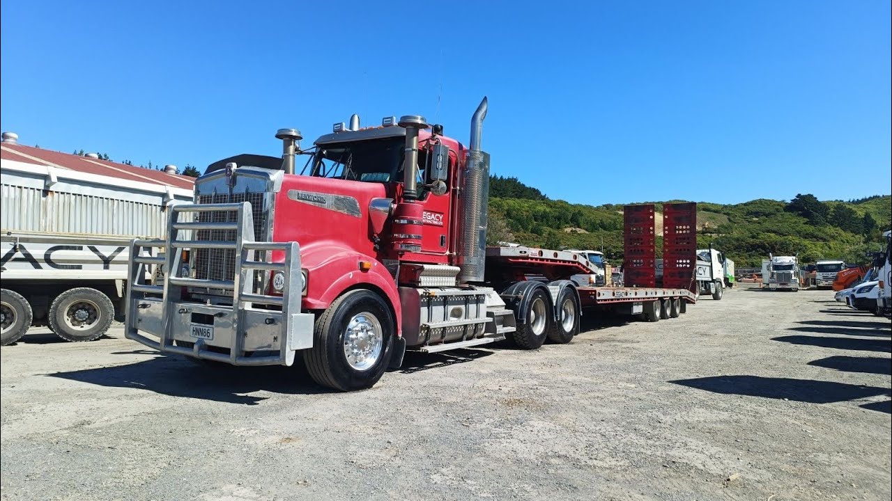 Week 4 2025, KW T909 Transporting - YouTube