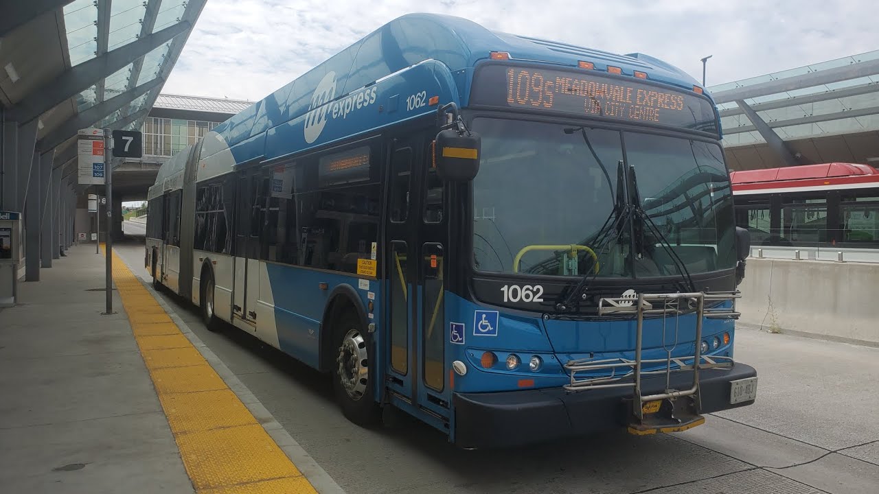 MiWay 2010 New Flyer D60LFR #1062 (109) - YouTube