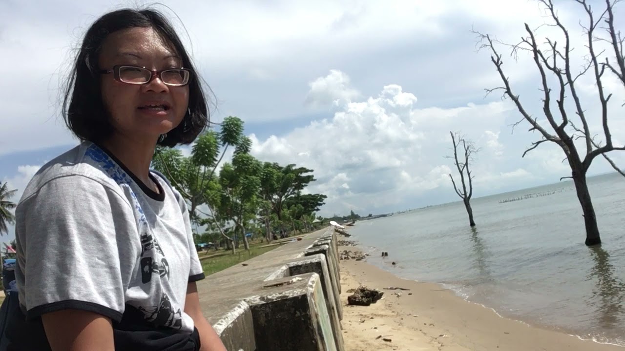Short visit to Amal beach, Tarakan, North Kalimantan - YouTube