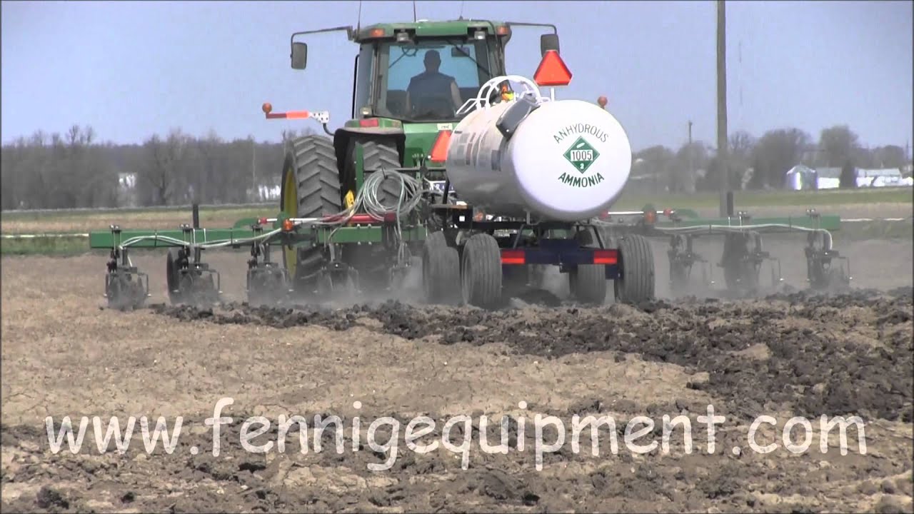 Applying NH3 with Yetter Shanks and Disc Sealers - YouTube