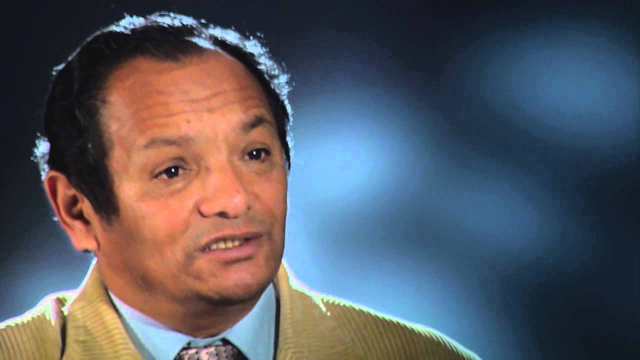 VIDA DURA - Dios cambia la vida de Carlos Antezana Loo - YouTube
