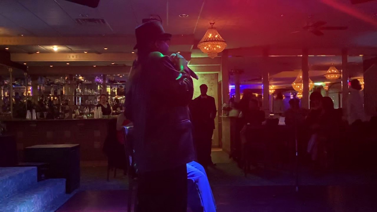 Slinky Vee’s Roasting Fellow comedian friend Dwight Beverly - YouTube