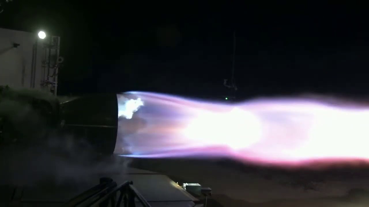 SpaceX Raptor engine, stand test firing - YouTube