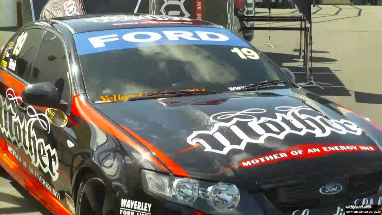 V8 SUPERCAR RACER DJR RACER 19 MOTHER.MOV - YouTube