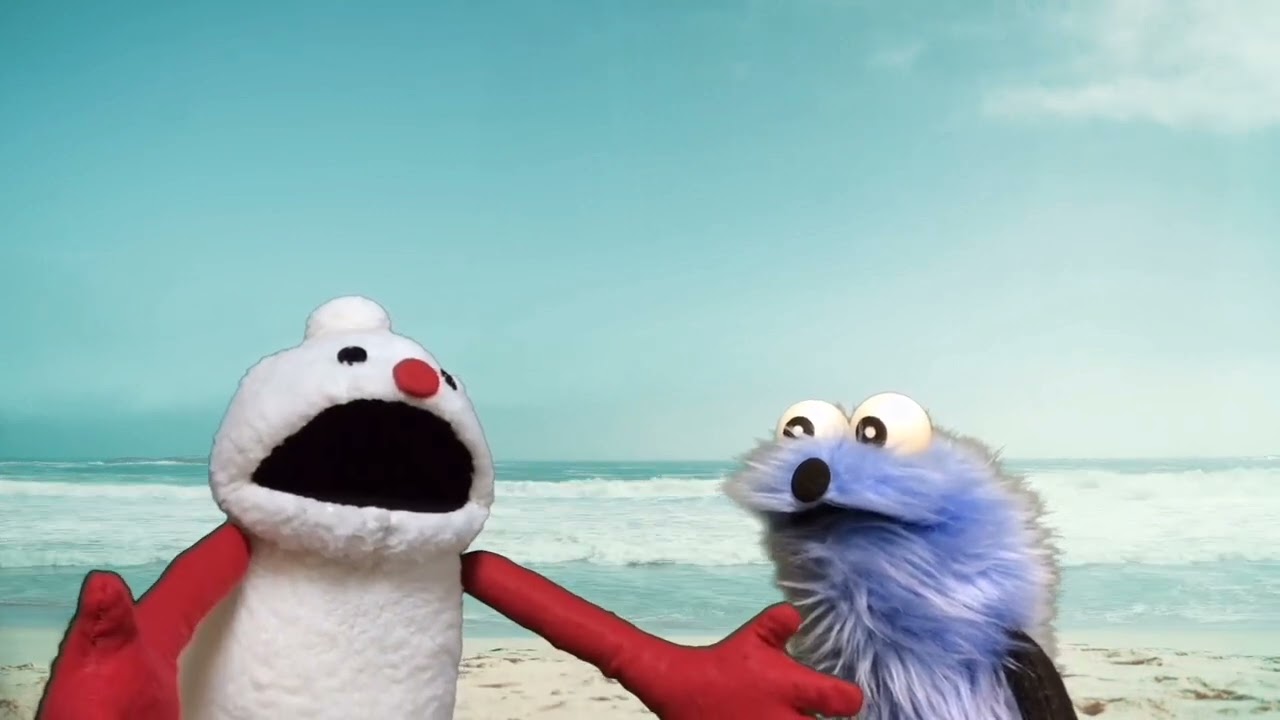 screaming blue thing and his friend eat air - YouTube