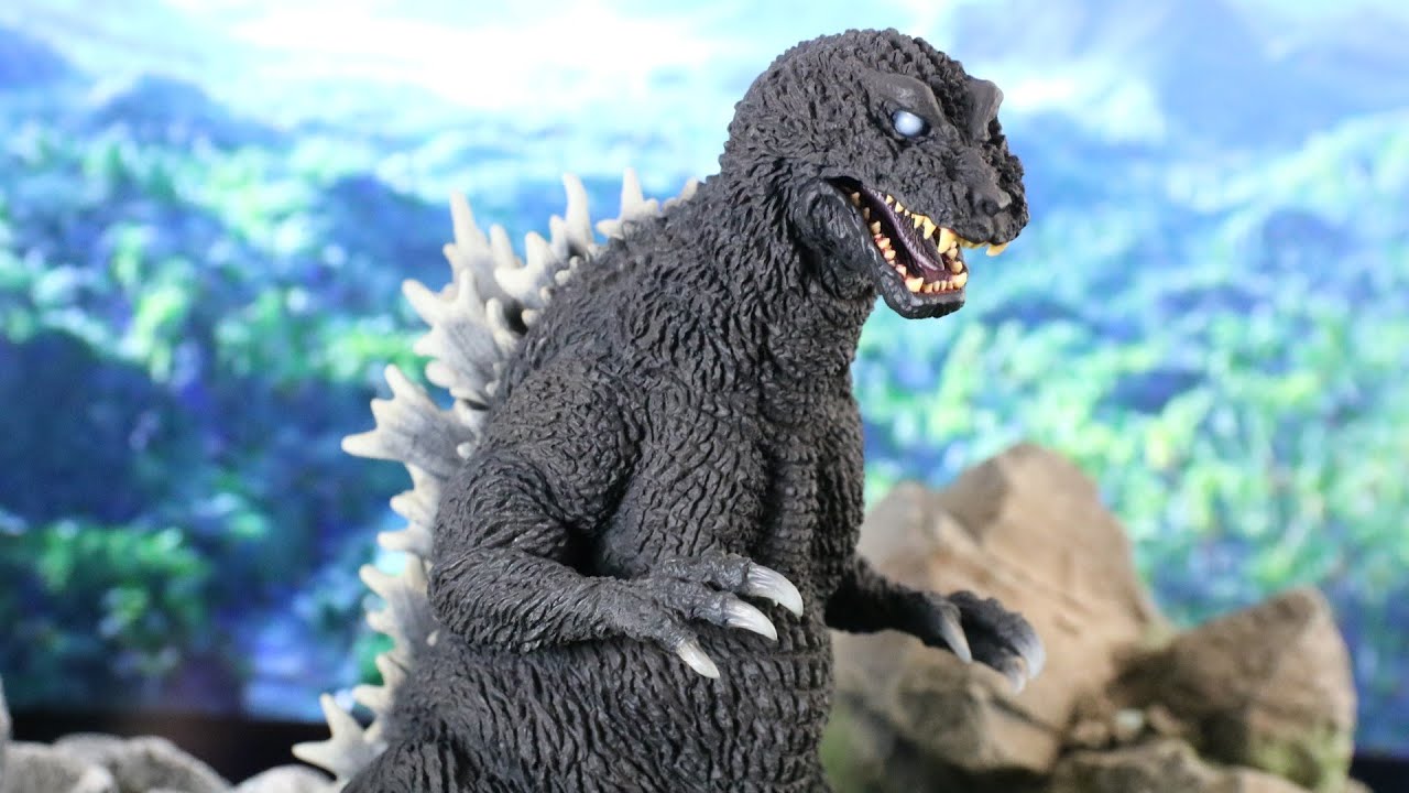 X-PLUS 30CM Yuji Sakai Godzilla 2001 - YouTube