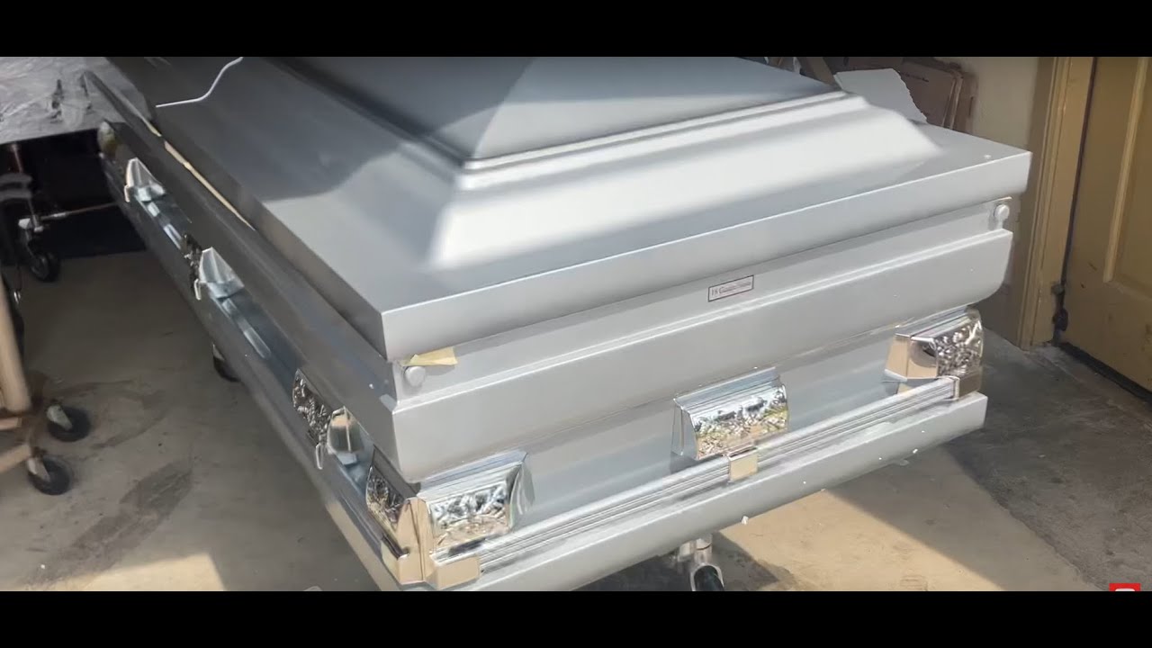Franklin Silver 36 Oversized Casket 800 Pound Weight Capacity Franklin Silver 36 Oversized Casket 800 Pound Weight Capacity