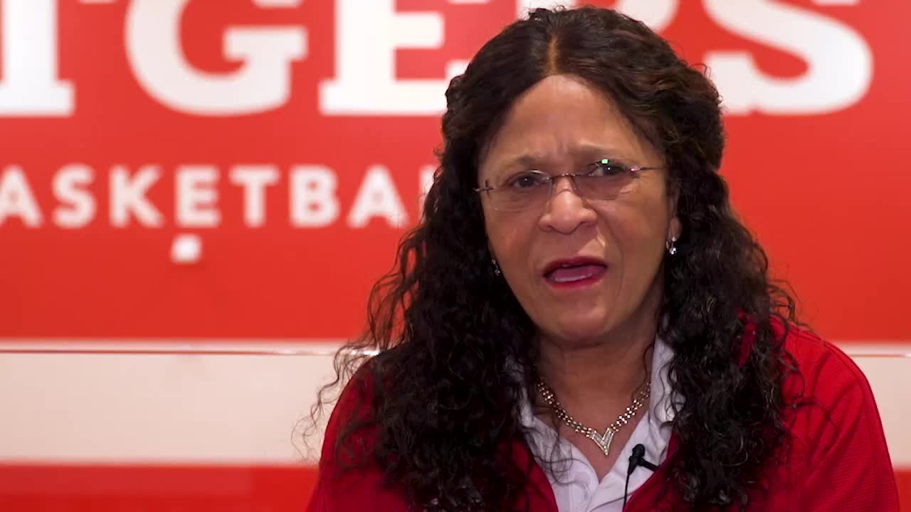 A Profile of the Rutgers Coaching Staff | B1G Women's Basketball - YouTube