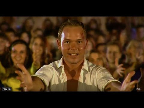 Lauris Reiniks - Es Skrienu  (Official Music Video) - Original LATVIAN version