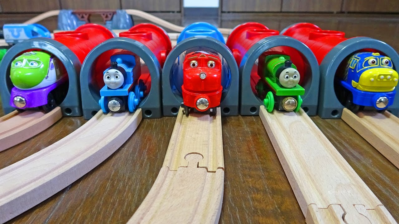 Thomas & Chuggington Wooden ☆ Brio Subway 5 Tunnel Course - YouTube