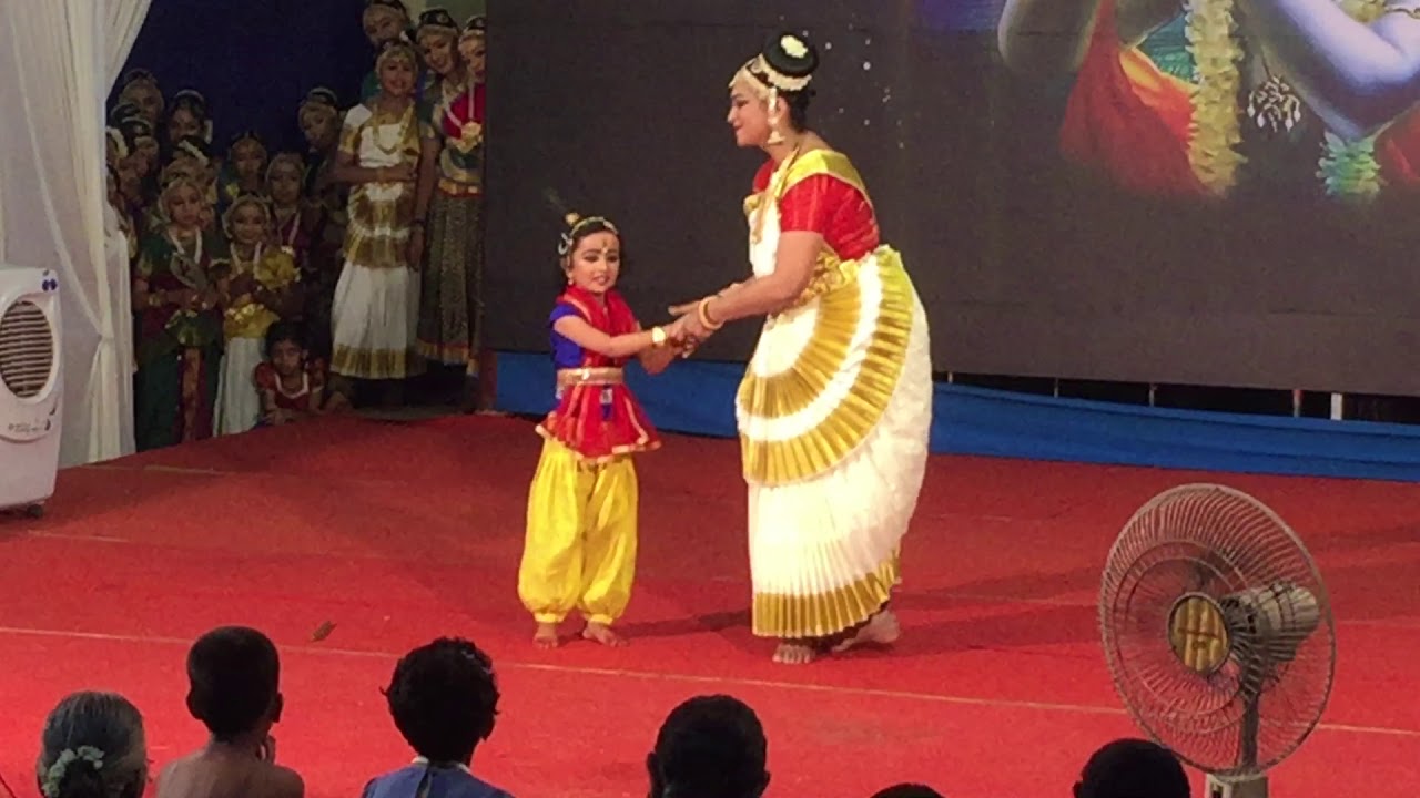 Aashvi's dance - YouTube