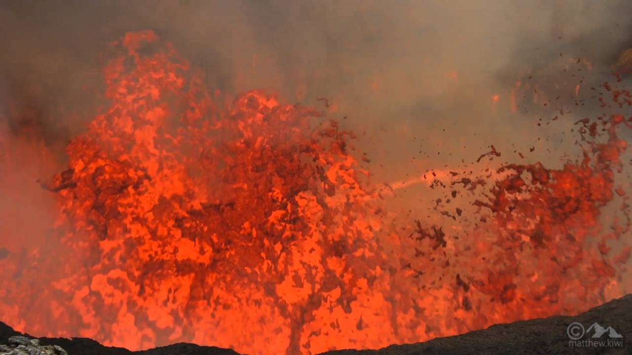 A bit too close to the lava lake! Spectacular footage of Benbow Volcano ...
