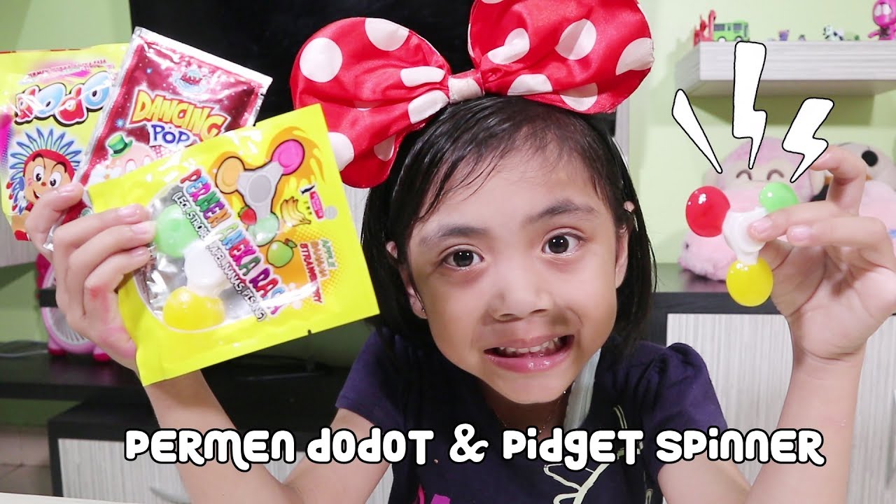 Nyobain Permen Unik Bentuk Pidget Spinner dan Dodot - YouTube