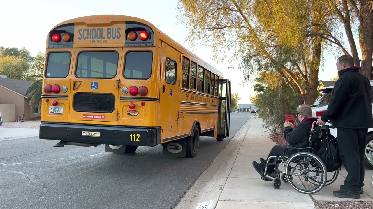 Windy Sagan bus! - YouTube