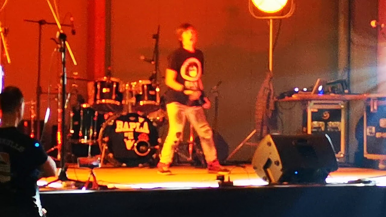 Walk this way aerosmith cover michel - YouTube