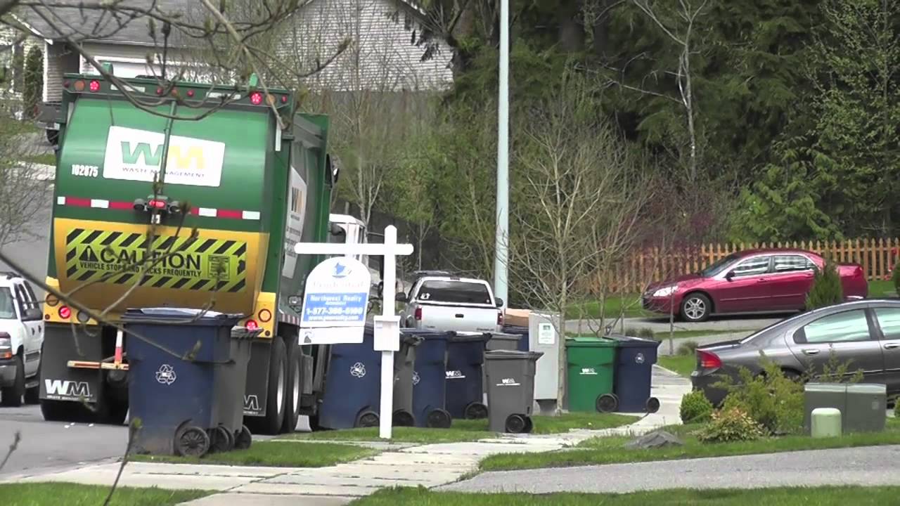 WM on April 29 Part 2-Recycle-another Condor Mcneilus MA - YouTube