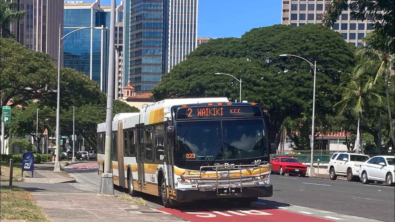 10/16/22: Honolulu TheBus Route 2 Waikiki-K.C.C-Diamond Head, Bus 147 ...