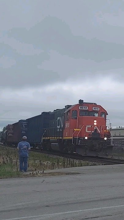 CN local 9610 - YouTube