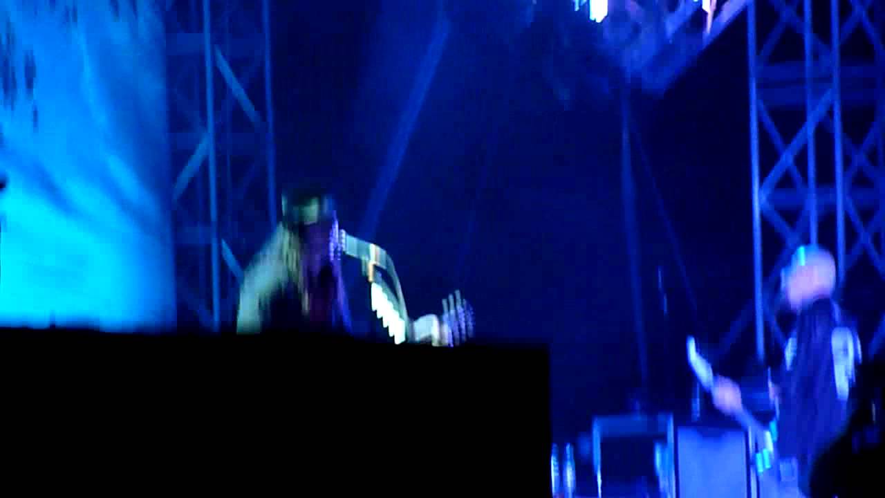 System Of A Down - Lonely Day [HD] live - YouTube
