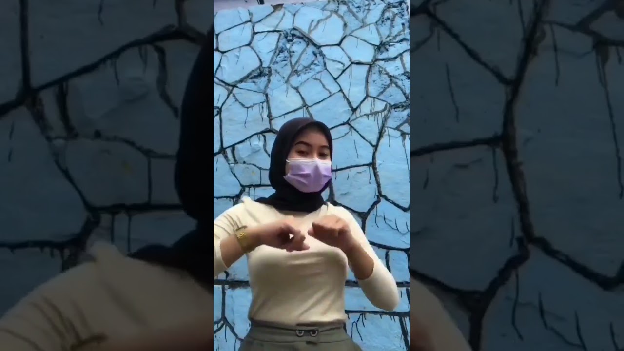 Tiktok jilbab transparan uting nongol - YouTube