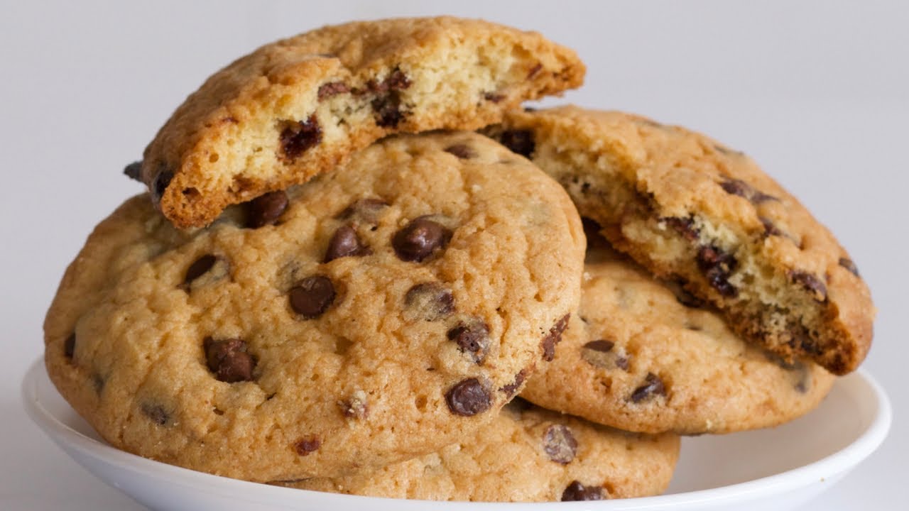 Easy Homemade Chocolate Chip Cookies - YouTube