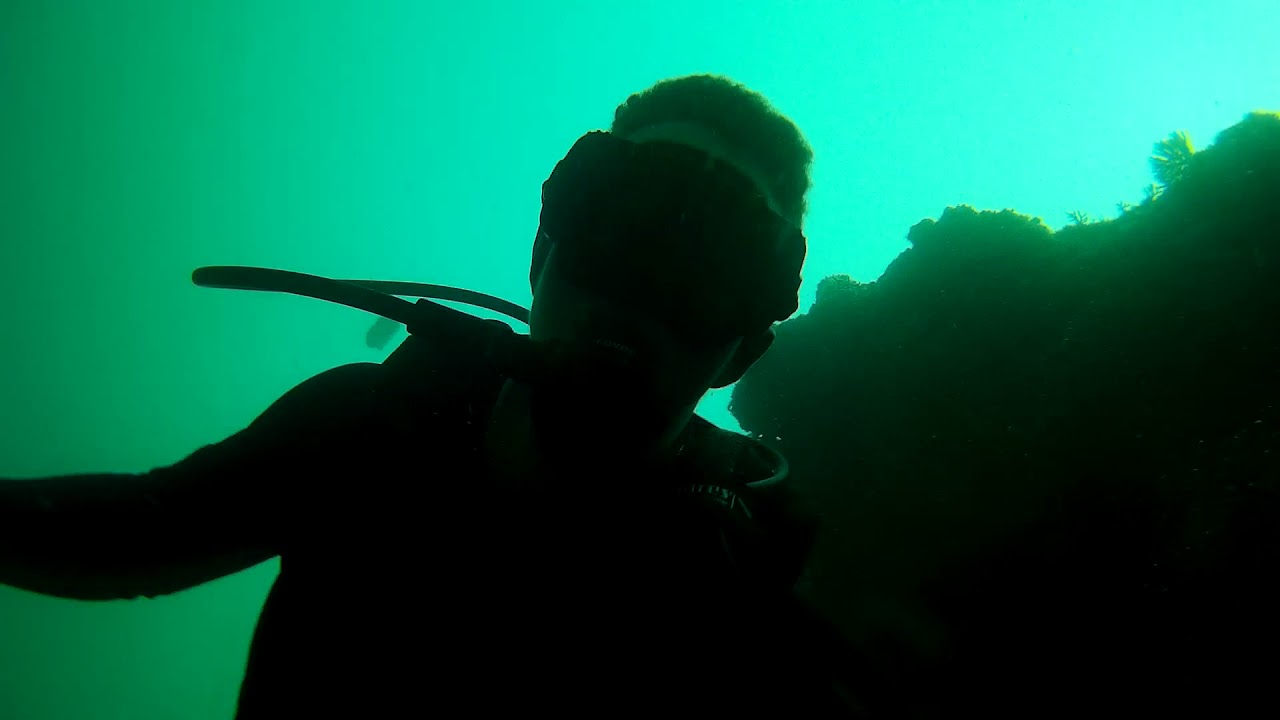 Cassy and Cal SCUBA 2017 - YouTube