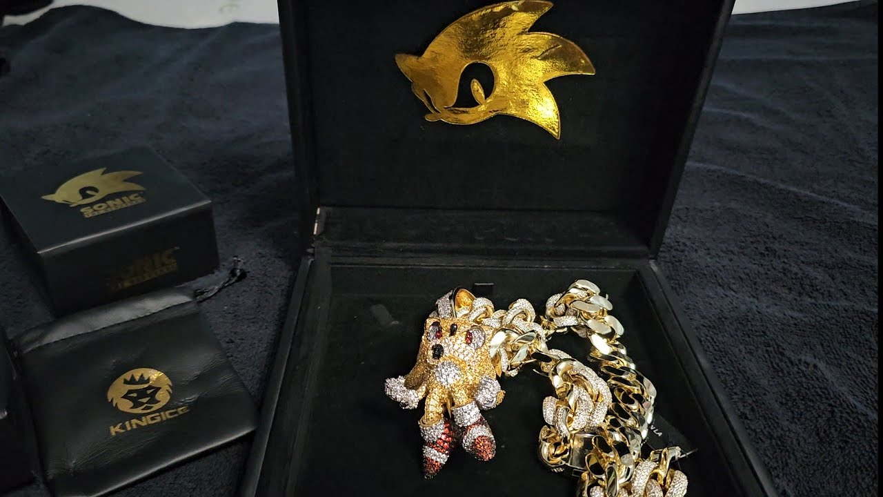 Sonic the Hedgehog Kingice XL Super Sonic unboxing - YouTube