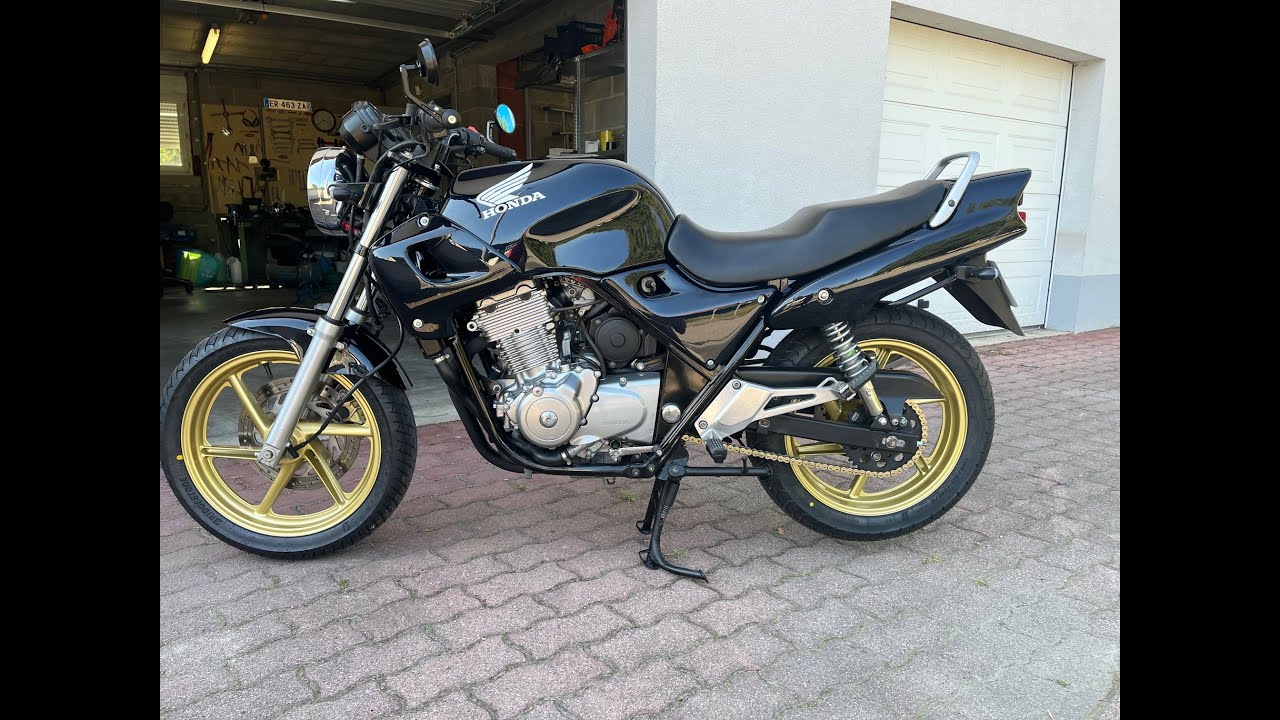 restauration d'une Honda CB 500 PC32 - YouTube