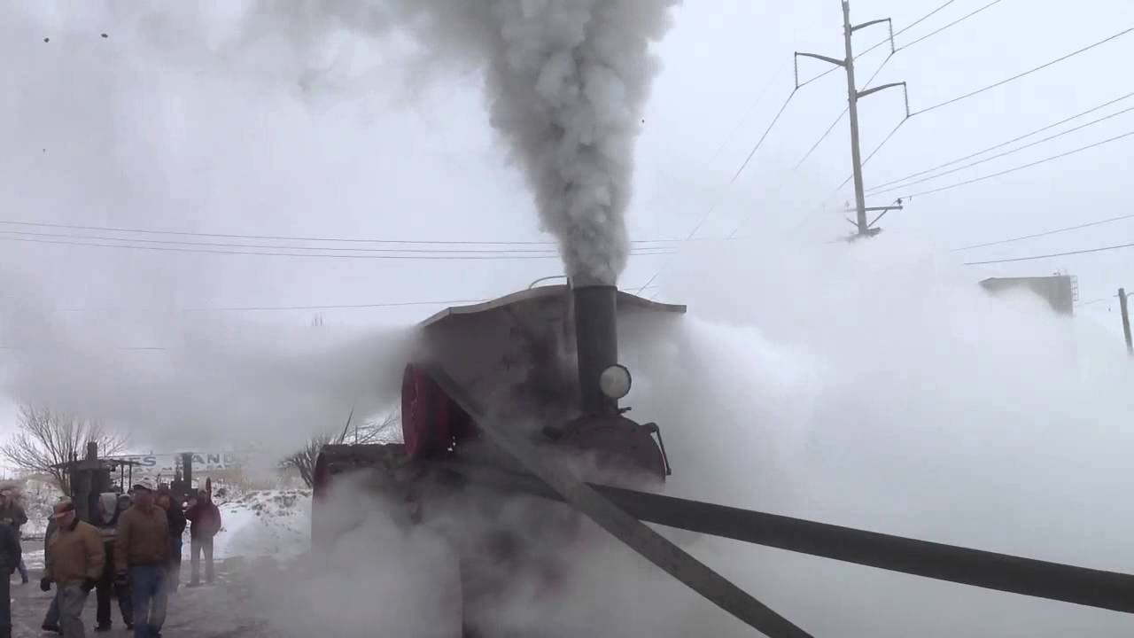 Advance rumely steam engine - YouTube