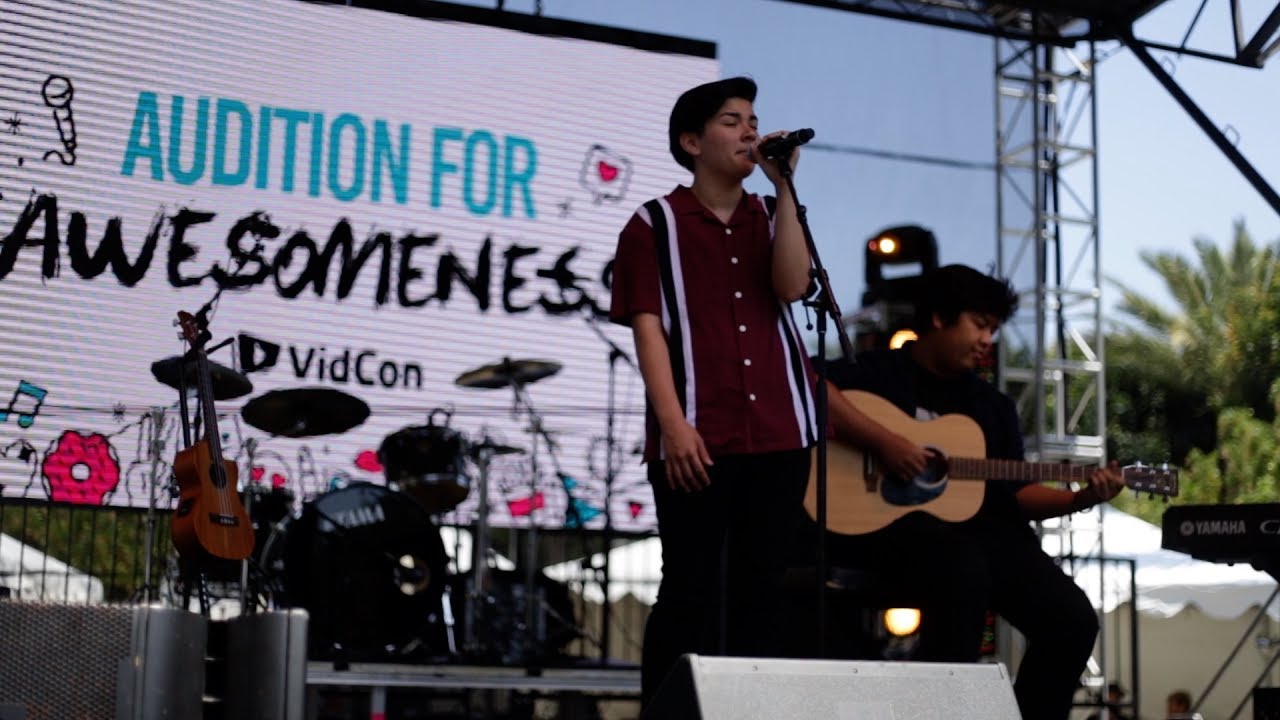 performing at vidcon ! - YouTube