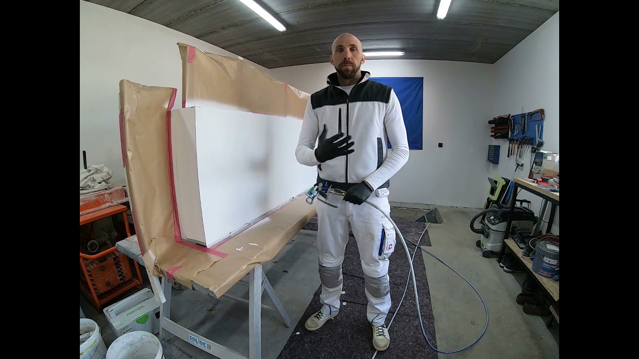 Les 8: Spuiten van verf - YouTube