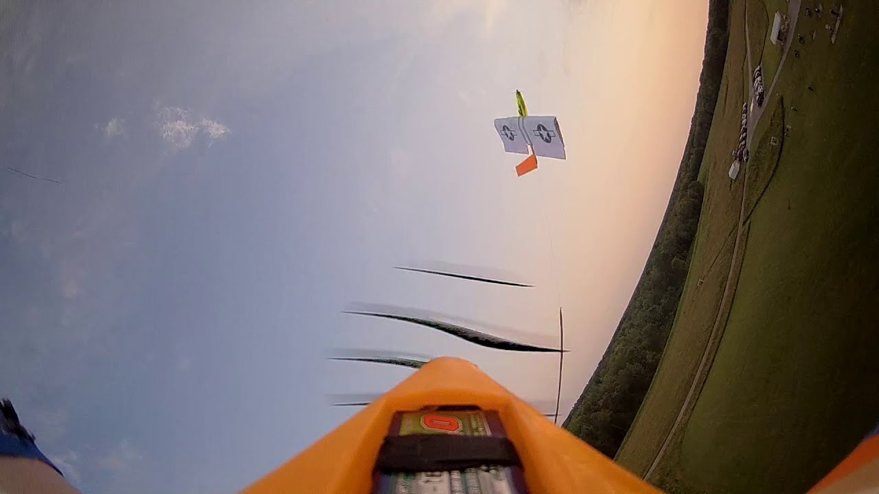 RC Streamer Combat E1000 - YouTube