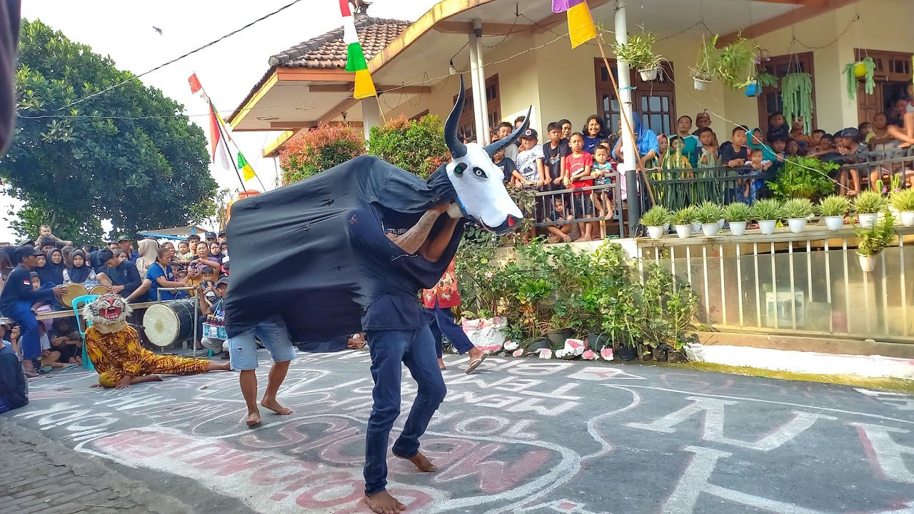 Banteng Ngamuk turangga jaya live wiyu 2 Agustus - YouTube