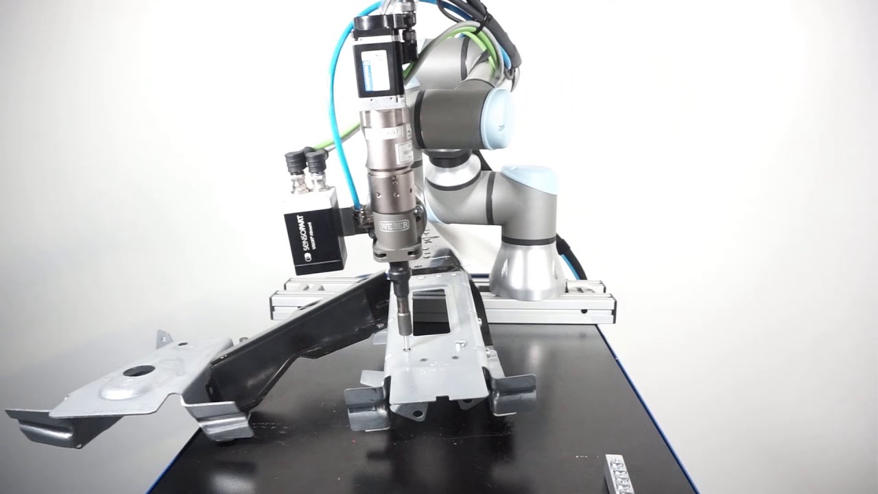VISOR® Robotic Application Example: Automated screw insertion - YouTube