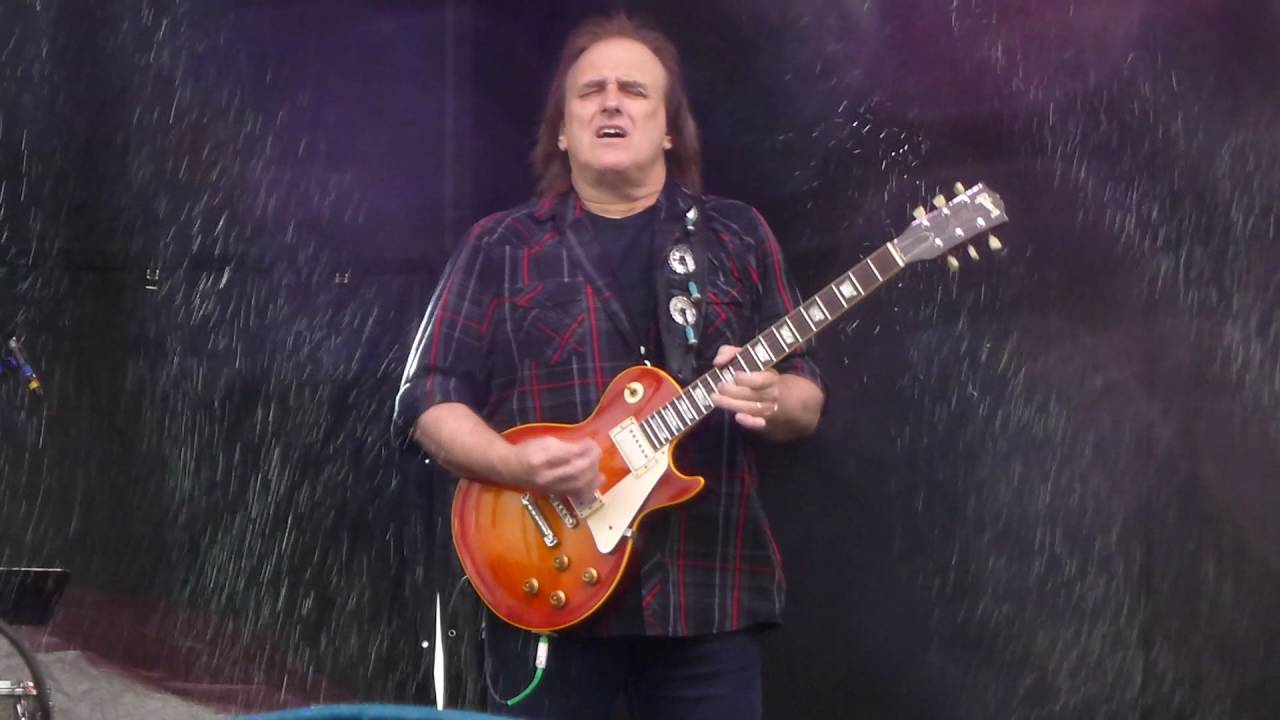 Rocky Athas solo on "The Raining Blues" - 5/21/16 Chesapeake Bay Blues ...