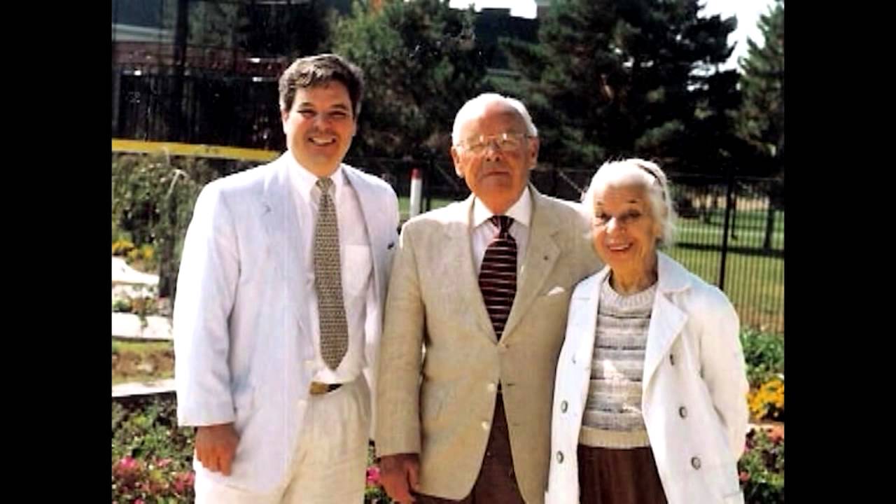 Walter Rudin Award 2004 - K. Allen Kahrl - YouTube