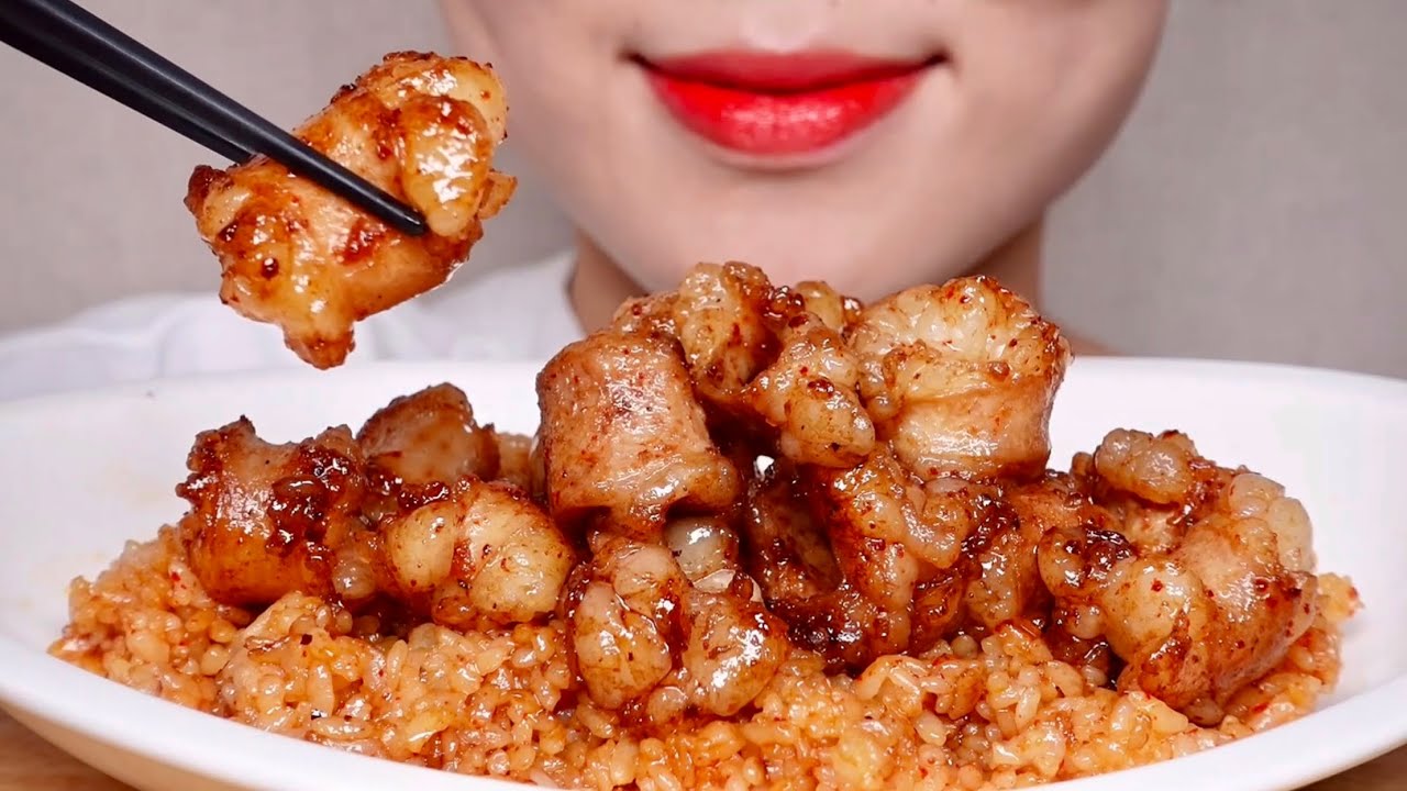 BEEF INTESTINE RICE BOWL 대창덮밥 리얼사운드 먹방 EATING SOUND MUKBANG ASMR - YouTube