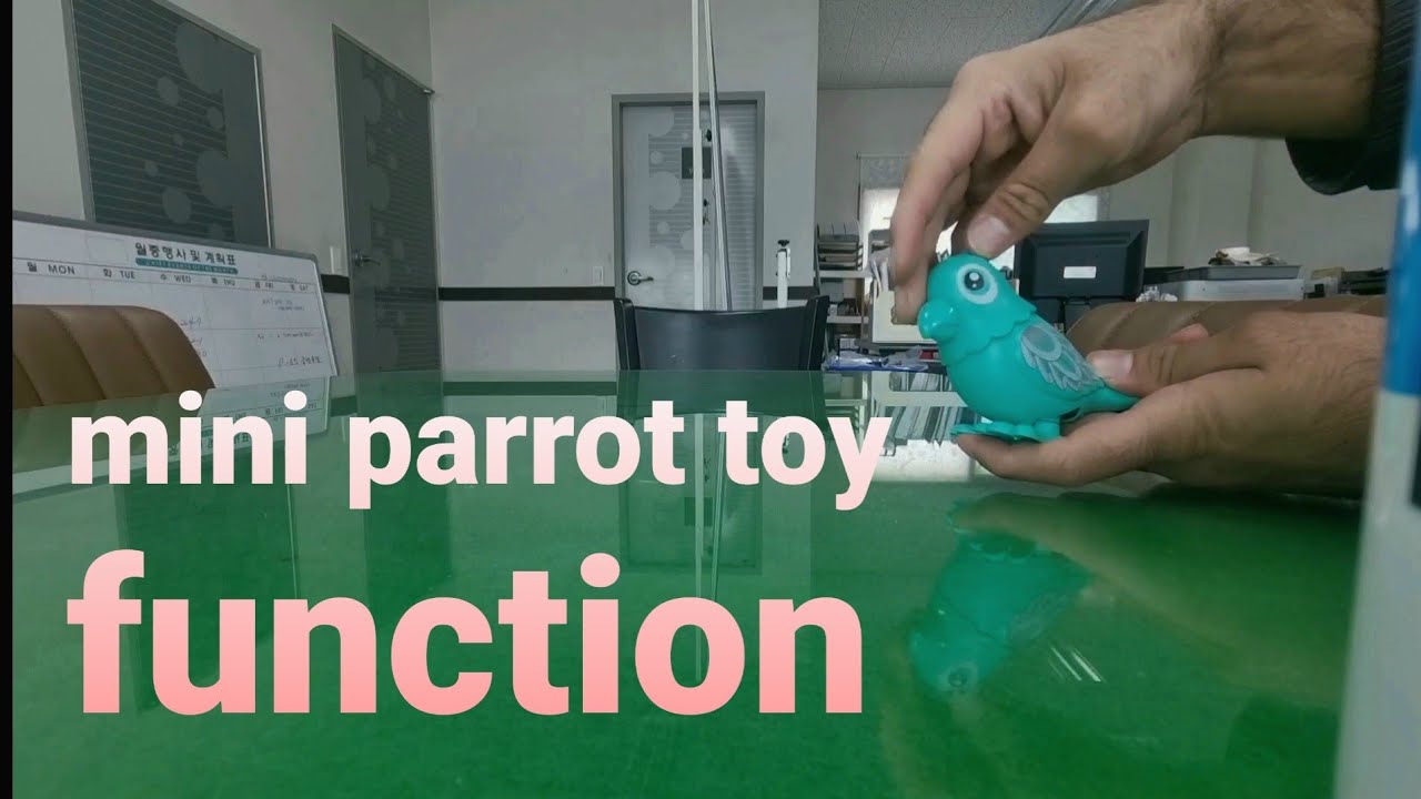parrots toy fun / clockwork toy / cartoon toy / classic wind up toy ...