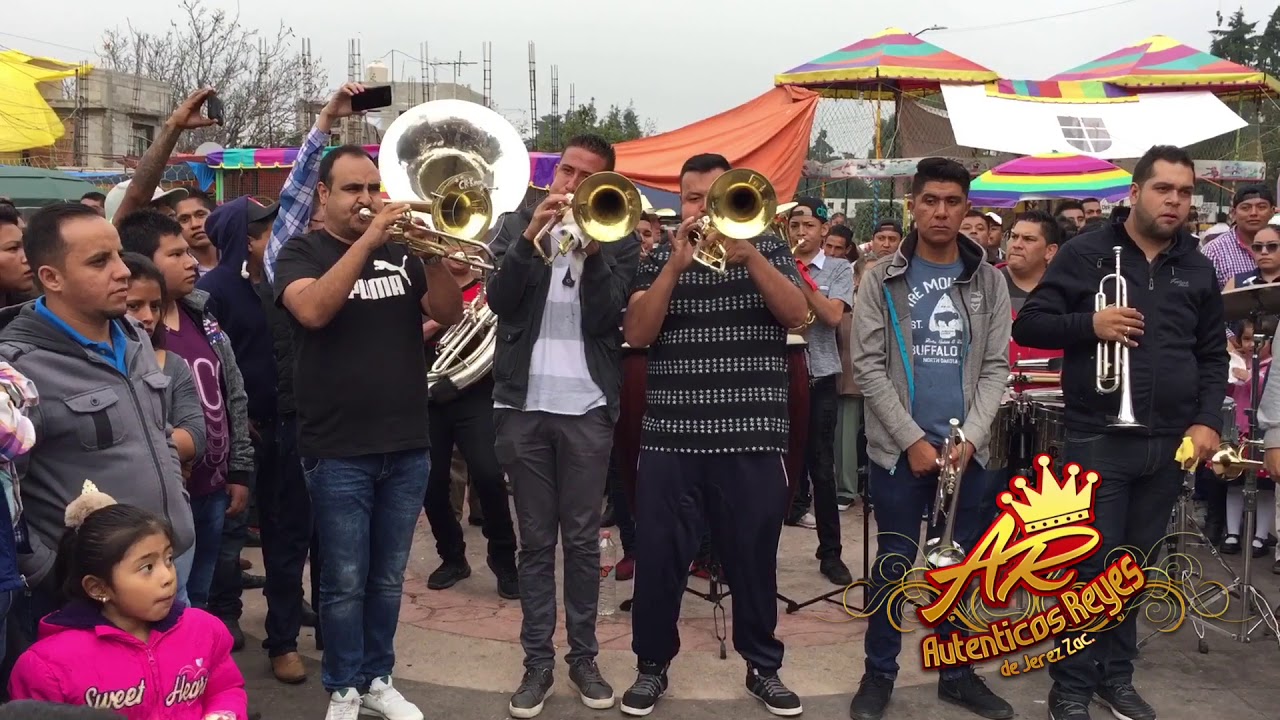 Auténticos Reyes a viento (El Papayon) - YouTube