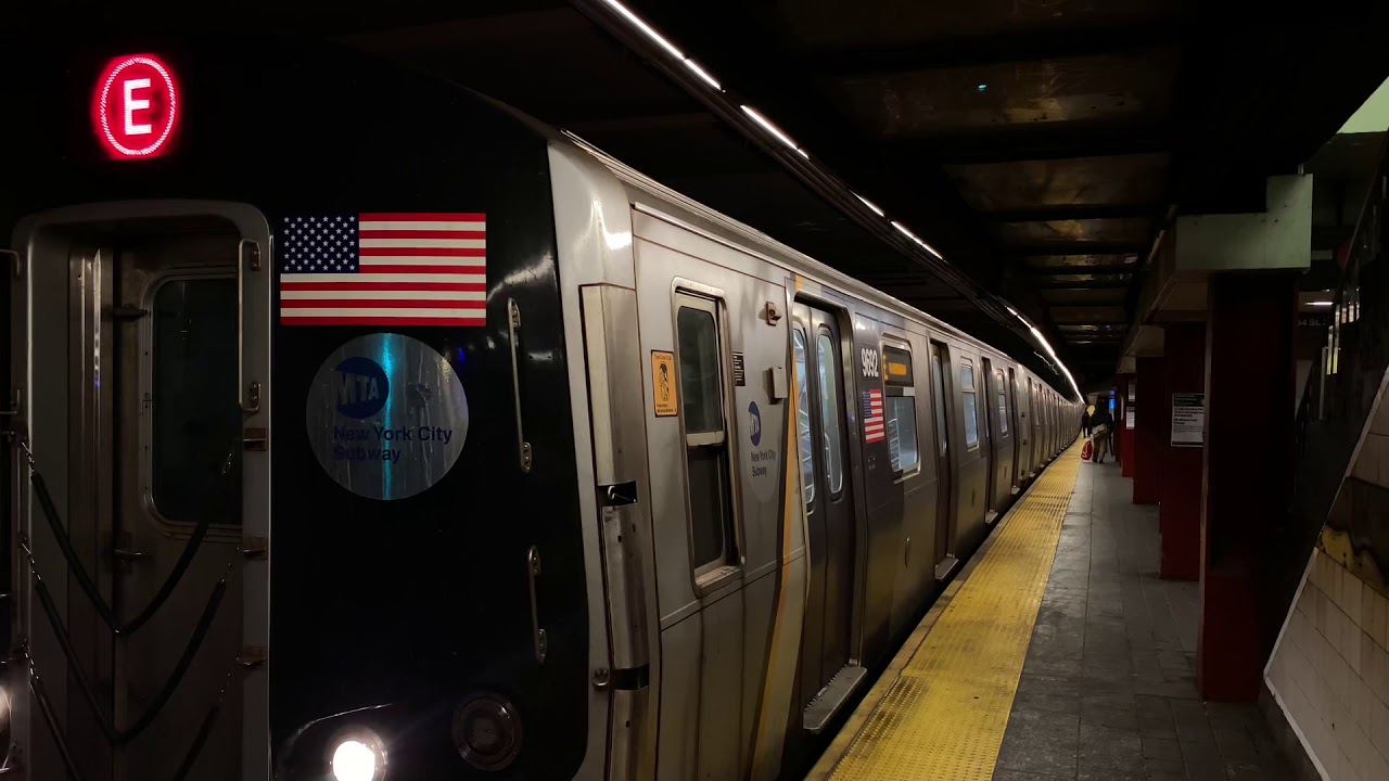 R160 E train leaving 34th St/6th Av - YouTube