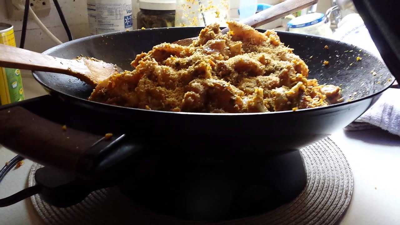 Making cha kroeung chicken - YouTube